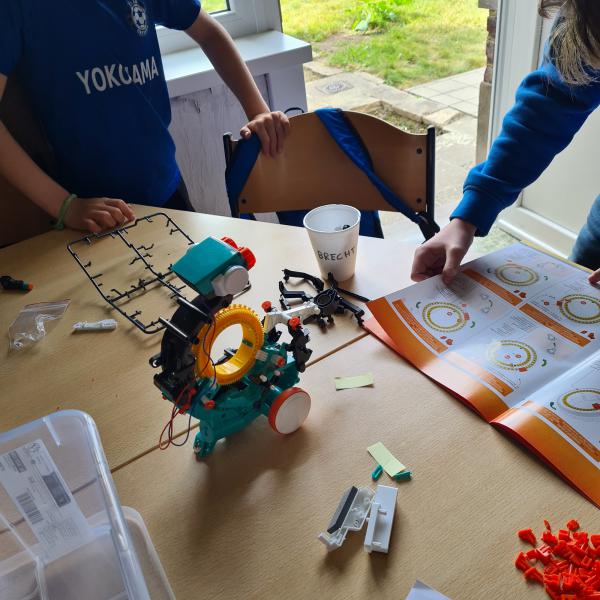 Mobiel techno labo in het dekenaat Aalst tijdens de zomer 2023. | Kerknet